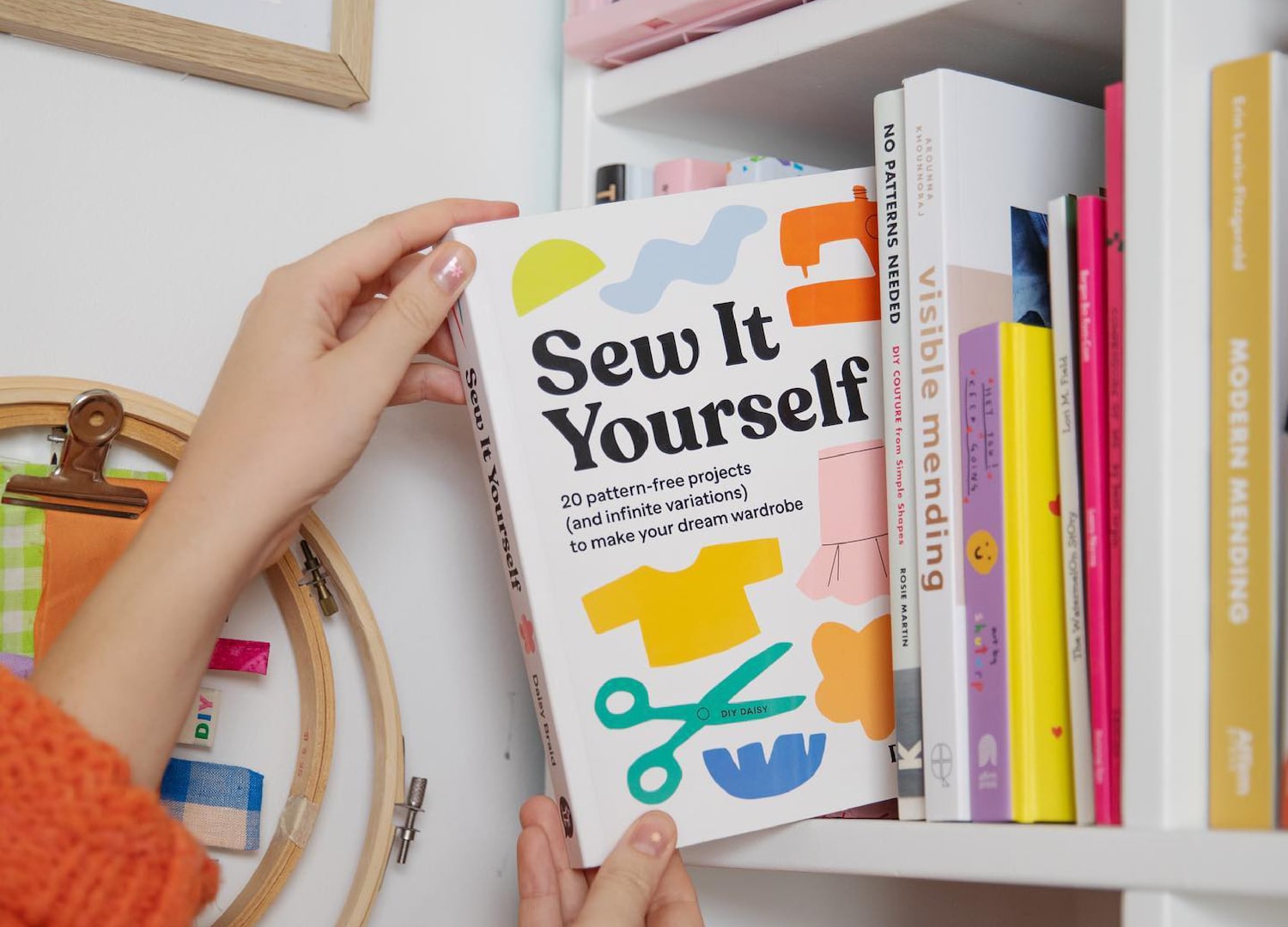 Top 5 best sewing books for beginners in 2025 – Sewpronto